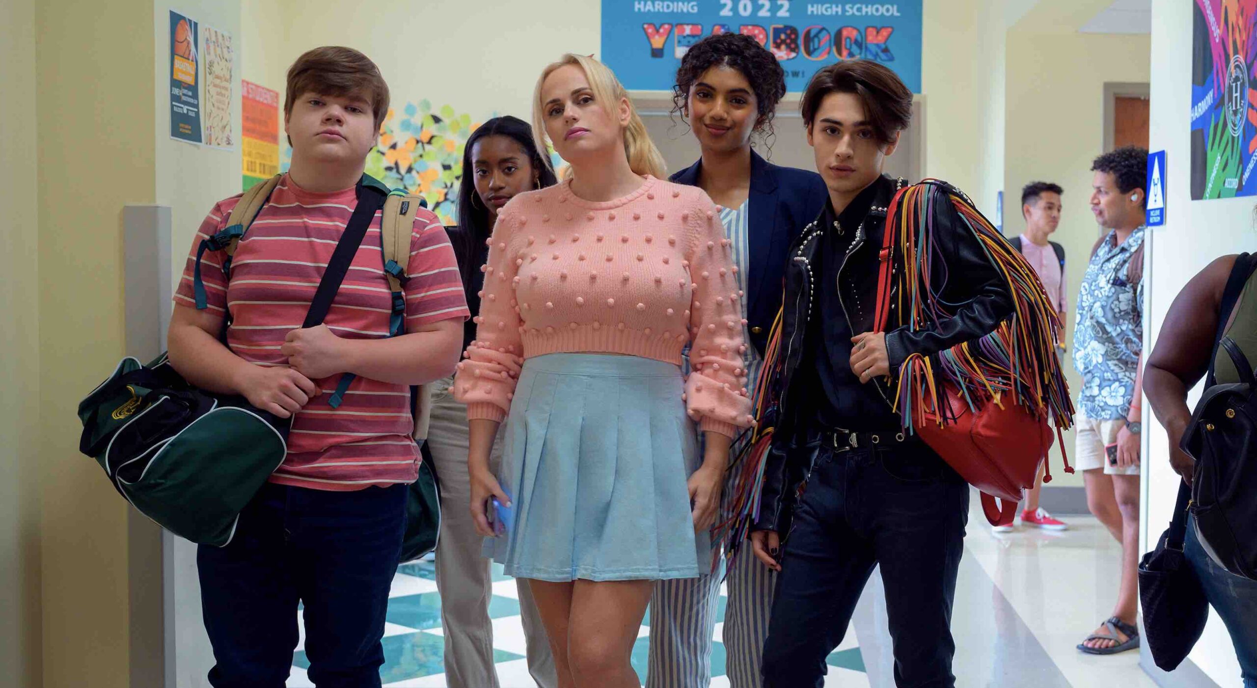 Vuelta al insti: Rebel Wilson estrena nueva comedia en Netflix - Moobys