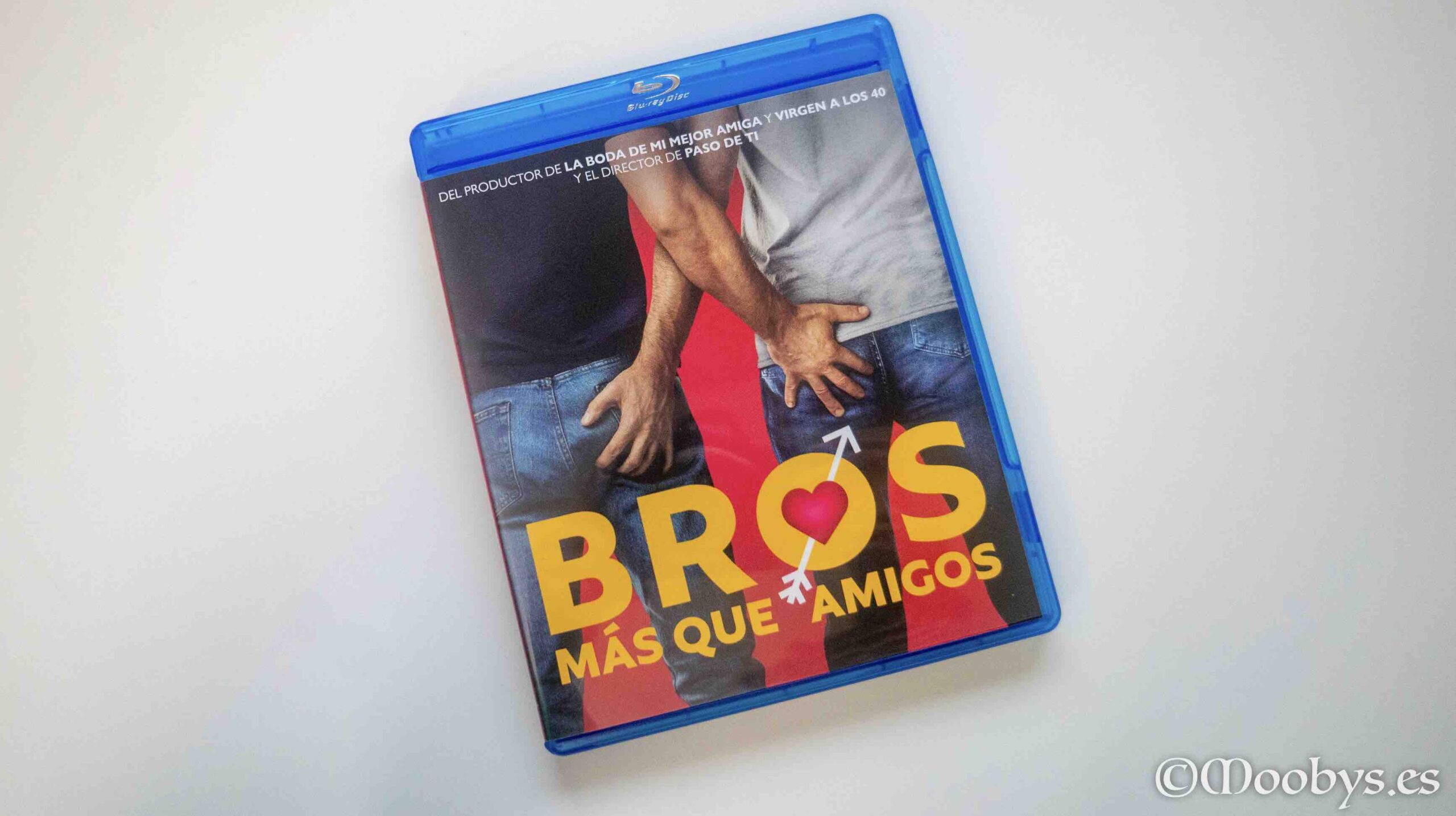 PLAY> Bros: Más que amigos ya en formato físico - Moobys